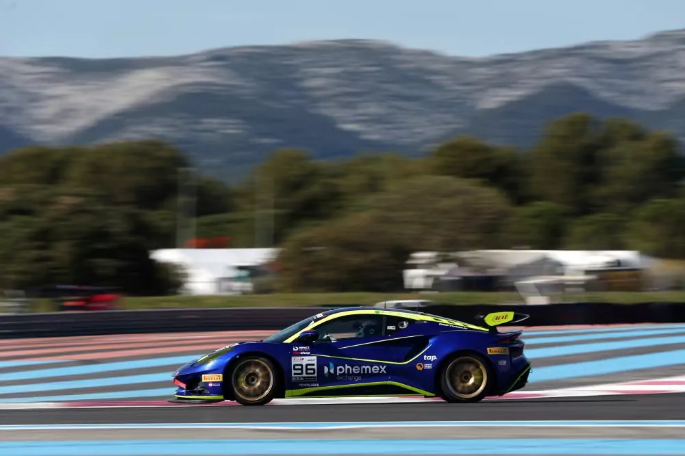 Meet The Team - Mahiki Racing